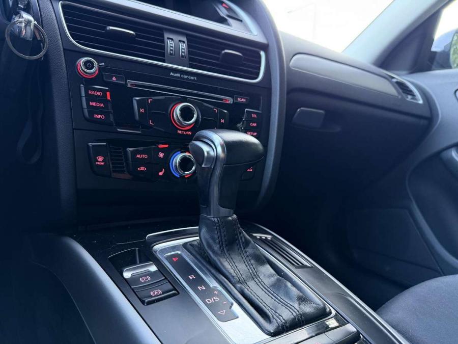 Black Audi A4 2013 in Kaunas, with an engine capacity of 1.97 L and mileage of 336 thousand km for 6500 €, photo 7 on AUTOMOTO.COM.LV
