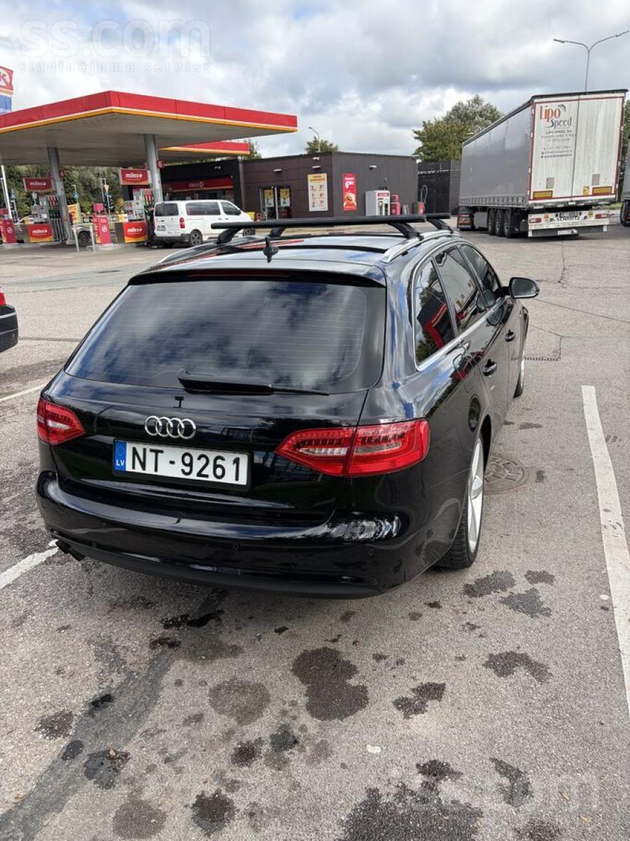 Black Audi A4 2013 in Riga, with an engine capacity of 2.00 L and mileage of 294 thousand km for 6590 €, photo 5 on AUTOMOTO.COM.LV