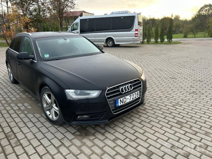 Black Audi A4 2013 in Aizkraukle, with an engine capacity of 2.00 L and mileage of 320 thousand km for 6200 €, photo 1 on AUTOMOTO.COM.LV