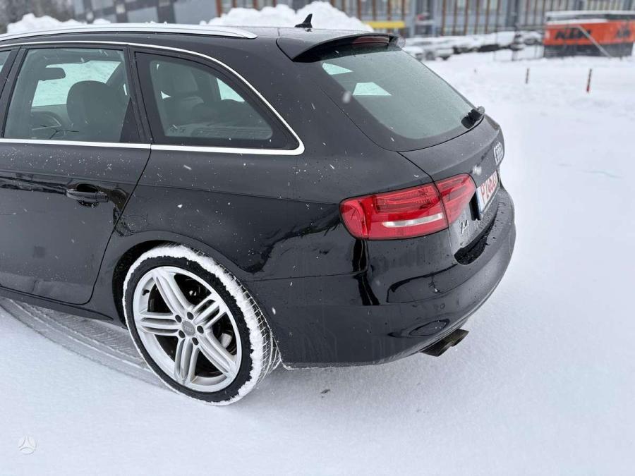Melns Audi A4 2014 Viļņa, ar dzinēja tilpumu 1.97 L un nobraukumu 259 tūkst. km par 9300 €, foto 9 vietnē AUTOMOTO.COM.LV