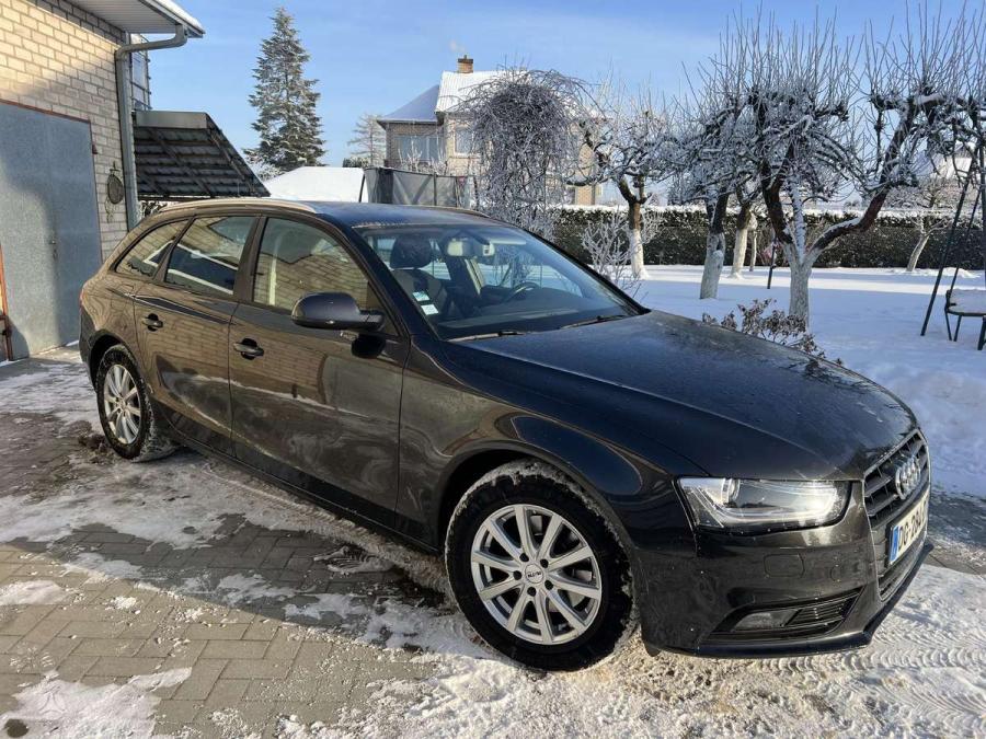 Melns Audi A4 2014 Tauragė, ar dzinēja tilpumu 1.97 L un nobraukumu 238 tūkst. km par 6900 €, foto 4 vietnē AUTOMOTO.COM.LV