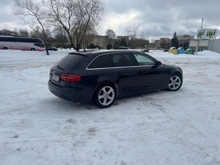 Black Audi A4 2014 in Moletai, with an engine capacity of 1.97 L and mileage of 194 thousand km for 8000 €, photo 7 on AUTOMOTO.COM.LV