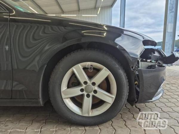 Black Audi A4 2014 in Kaunas, with an engine capacity of 2.00 L and mileage of 255 thousand km for 4550 €, photo 9 on AUTOMOTO.COM.LV