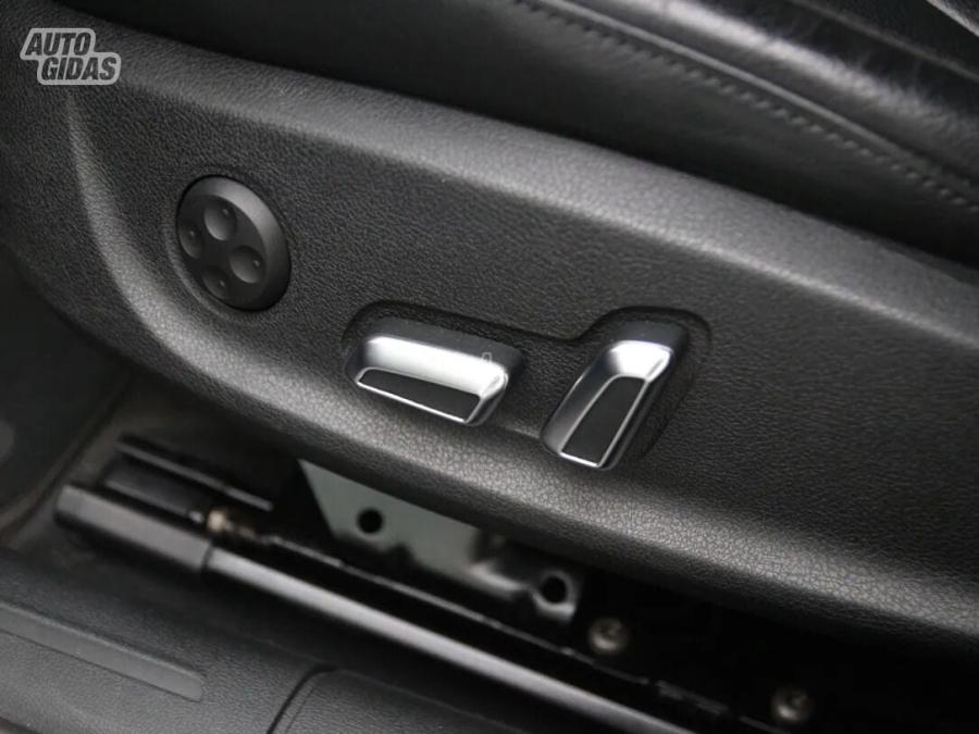 Melns Audi A4 2014 Viļņa, ar dzinēja tilpumu 2.00 L un nobraukumu 131 tūkst. km par 11199 €, foto 32 vietnē AUTOMOTO.COM.LV