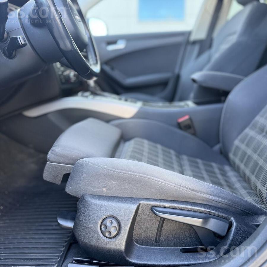 Melns Audi A4 2014 Rēzekne, ar dzinēja tilpumu 2.00 L un nobraukumu 305 tūkst. km par 9490 €, foto 14 vietnē AUTOMOTO.COM.LV
