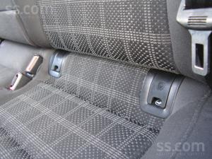 Black Audi A4 2014 in Riga, with an engine capacity of 2.00 L and mileage of 0 thousand km for 10750 €, photo 21 on AUTOMOTO.COM.LV