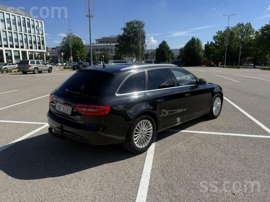 Black Audi A4 2014 in Riga, with an engine capacity of 2.00 L and mileage of 427 thousand km for 6300 €, photo 5 on AUTOMOTO.COM.LV