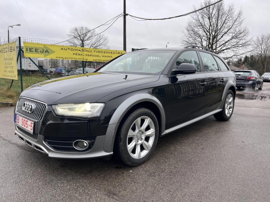 Black Audi A4 2014 in Riga, with an engine capacity of 3.00 L and mileage of 368 thousand km for 10950 €, photo 1 on AUTOMOTO.COM.LV