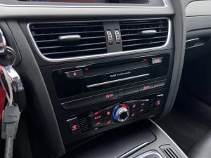 Black Audi A4 2014 in Riga, with an engine capacity of 3.00 L and mileage of 368 thousand km for 10950 €, photo 13 on AUTOMOTO.COM.LV