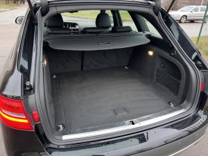 Black Audi A4 2014 in Riga, with an engine capacity of 3.00 L and mileage of 368 thousand km for 10950 €, photo 19 on AUTOMOTO.COM.LV