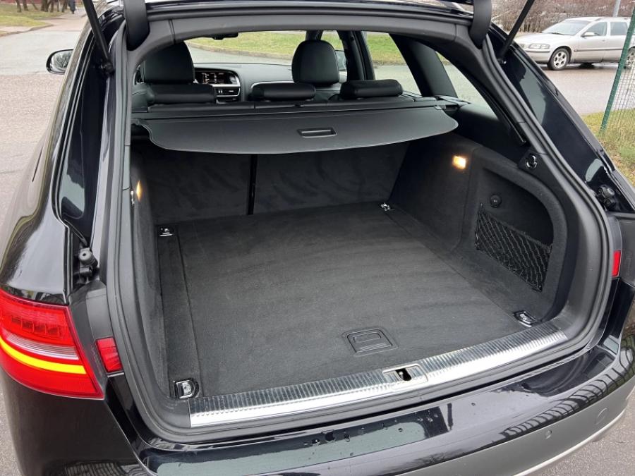 Black Audi A4 2014 in Riga, with an engine capacity of 3.00 L and mileage of 368 thousand km for 10950 €, photo 19 on AUTOMOTO.COM.LV
