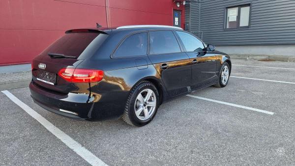 Melns Audi A4 2014 Kauņa, ar dzinēja tilpumu 1.97 L un nobraukumu 256 tūkst. km par 7950 €, foto 3 vietnē AUTOMOTO.COM.LV