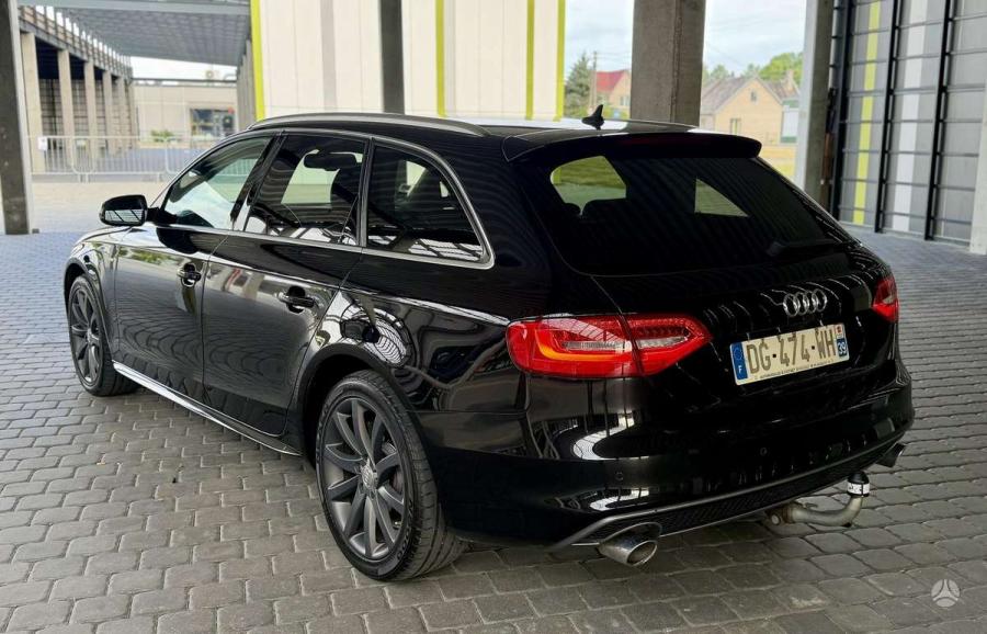 Black Audi A4 2014 in Vilnius, with an engine capacity of 2.97 L and mileage of 298 thousand km for 8999 €, photo 14 on AUTOMOTO.COM.LV