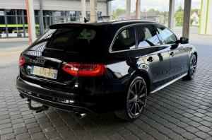 Black Audi A4 2014 in Vilnius, with an engine capacity of 2.97 L and mileage of 298 thousand km for 8999 €, photo 20 on AUTOMOTO.COM.LV