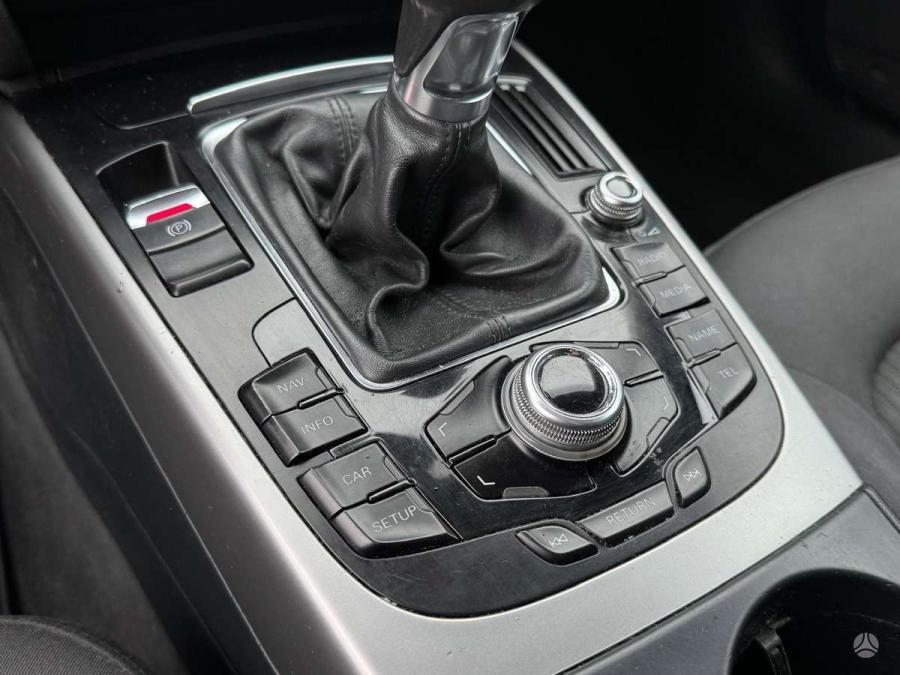 Melns Audi A4 2014 Ariogala, ar dzinēja tilpumu 1.97 L un nobraukumu 285 tūkst. km par 7999 €, foto 17 vietnē AUTOMOTO.COM.LV