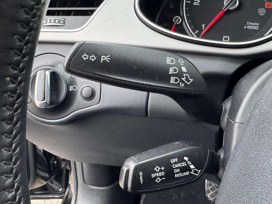 Melns Audi A4 2014 Ariogala, ar dzinēja tilpumu 1.97 L un nobraukumu 285 tūkst. km par 7999 €, foto 20 vietnē AUTOMOTO.COM.LV