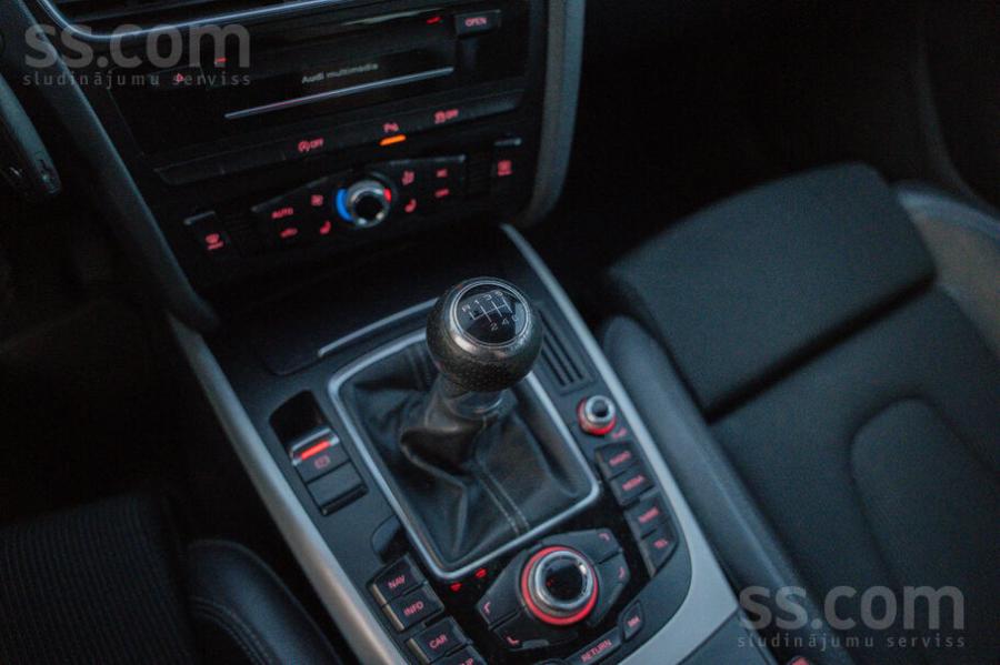 Melns Audi A4 2014 Rīga, ar dzinēja tilpumu 2.00 L un nobraukumu 335 tūkst. km par 8990 €, foto 19 vietnē AUTOMOTO.COM.LV