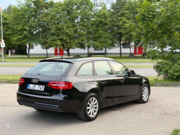 Melns Audi A4 2014 Viļņa, ar dzinēja tilpumu 2.00 L un nobraukumu 249 tūkst. km par 5000 €, foto 4 vietnē AUTOMOTO.COM.LV