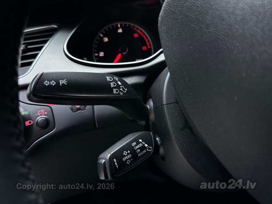 Black Audi A4 2014 in Tallinn, with an engine capacity of 2.00 L and mileage of 314 thousand km for 5950 €, photo 13 on AUTOMOTO.COM.LV