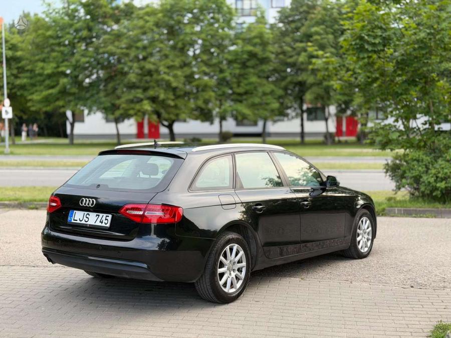 Black Audi A4 2014 in Vilnius, with an engine capacity of 2.00 L and mileage of 250 thousand km for 5500 €, photo 6 on AUTOMOTO.COM.LV