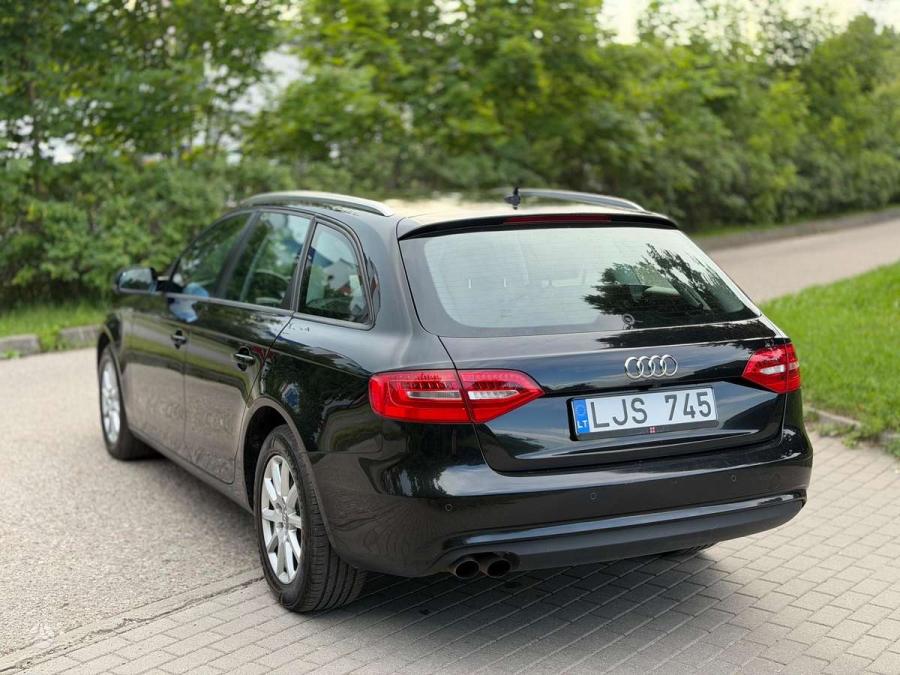 Black Audi A4 2014 in Vilnius, with an engine capacity of 2.00 L and mileage of 250 thousand km for 5500 €, photo 7 on AUTOMOTO.COM.LV