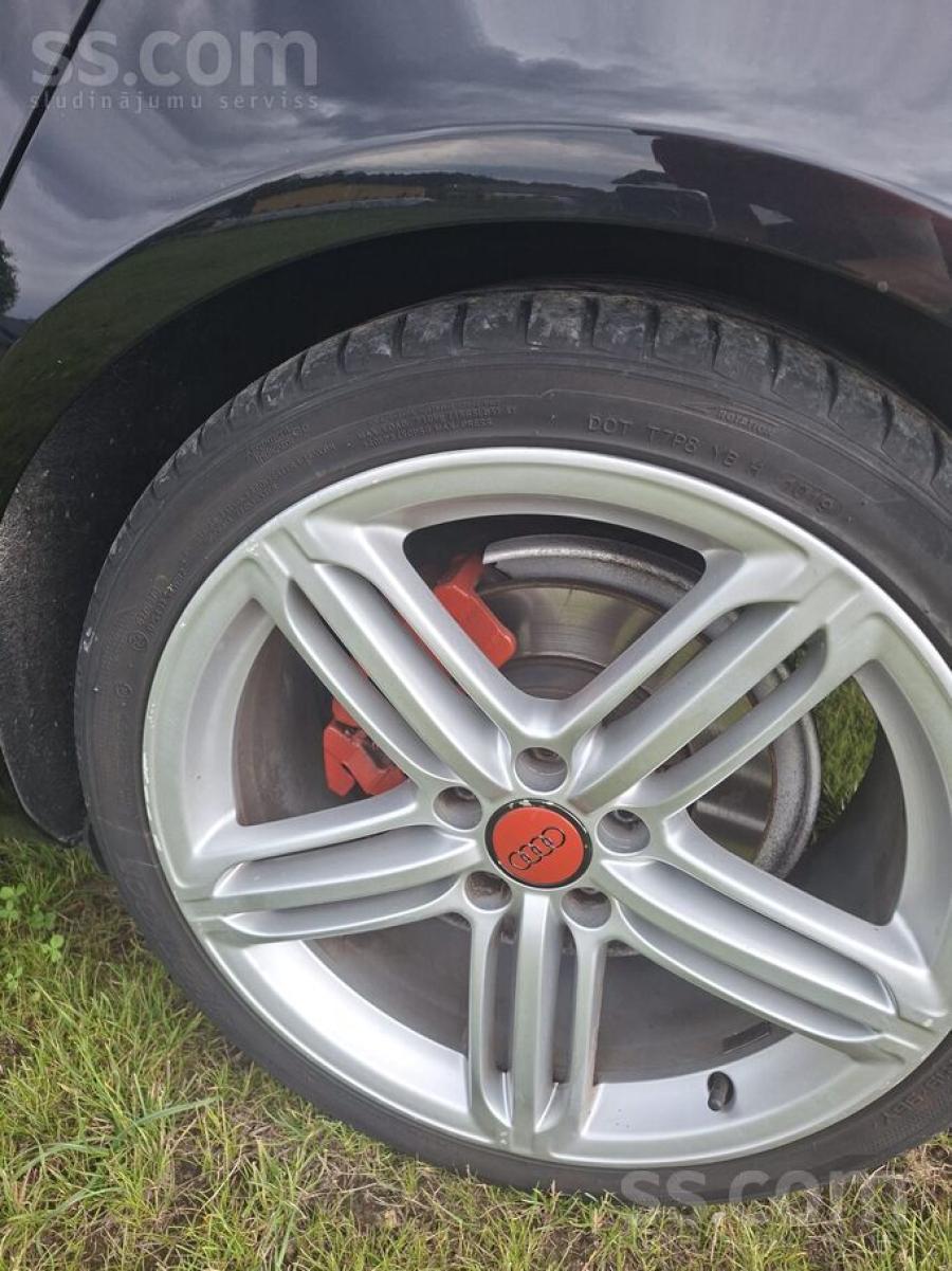 Melns Audi A4 2014 Rīga, ar dzinēja tilpumu 2.00 L un nobraukumu 139 tūkst. km par 12500 €, foto 14 vietnē AUTOMOTO.COM.LV