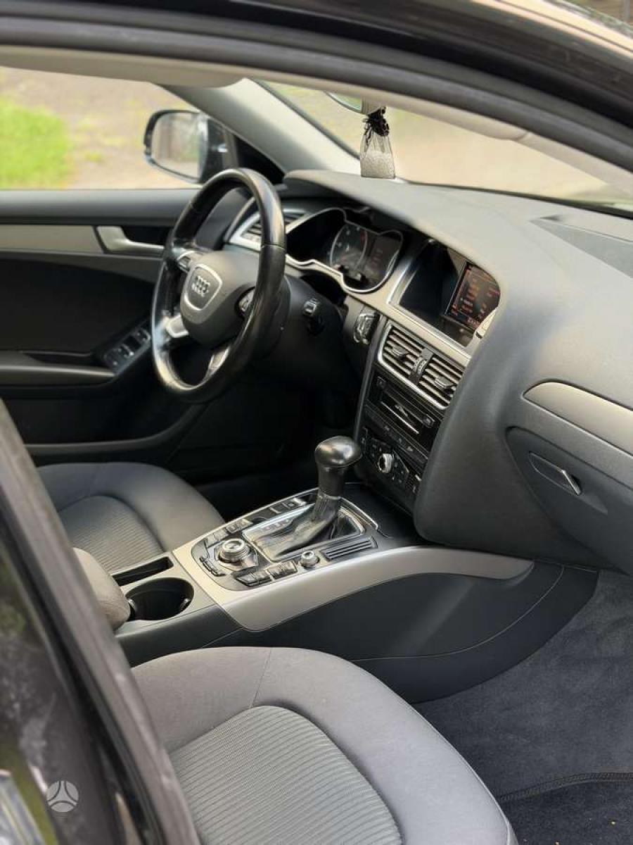 Black Audi A4 2014 in Vilnius, with an engine capacity of 2.00 L and mileage of 253 thousand km for 5000 €, photo 9 on AUTOMOTO.COM.LV