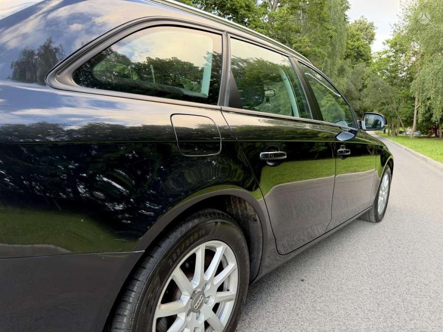 Black Audi A4 2014 in Vilnius, with an engine capacity of 2.00 L and mileage of 253 thousand km for 5000 €, photo 11 on AUTOMOTO.COM.LV