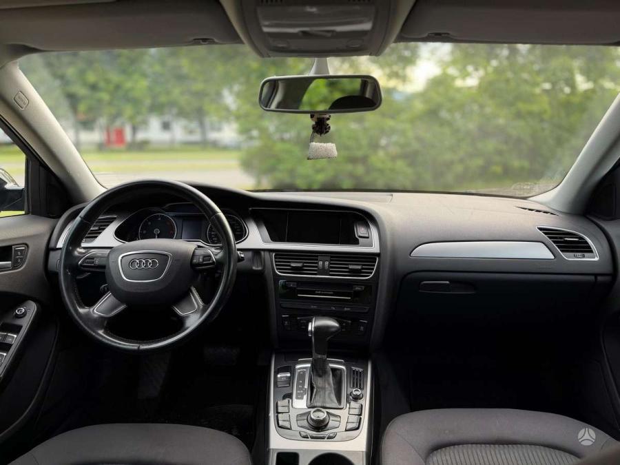 Black Audi A4 2014 in Vilnius, with an engine capacity of 2.00 L and mileage of 253 thousand km for 5000 €, photo 14 on AUTOMOTO.COM.LV