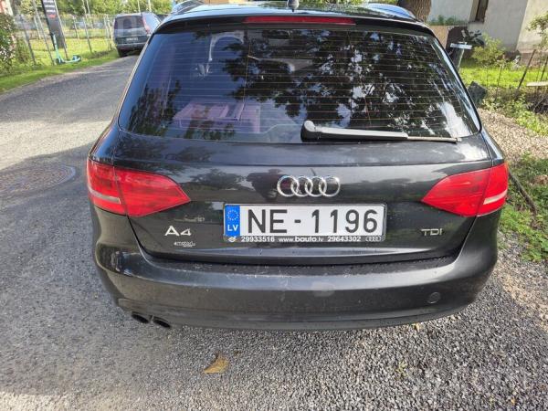 Black Audi A4 2014 in Riga, with an engine capacity of 2.00 L and mileage of 252 thousand km for 5390 €, photo 6 on AUTOMOTO.COM.LV