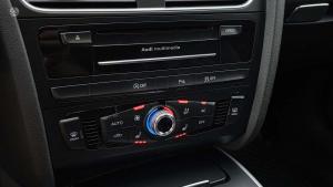 Melns Audi A4 2014 Raseiniai, ar dzinēja tilpumu 1.97 L un nobraukumu 260 tūkst. km par 7449 €, foto 21 vietnē AUTOMOTO.COM.LV