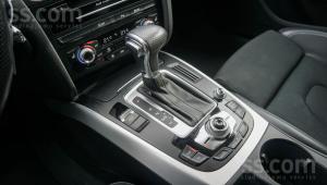 Black Audi A4 2014 in Riga, with an engine capacity of 2.00 L and mileage of 140 thousand km for 11500 €, photo 18 on AUTOMOTO.COM.LV