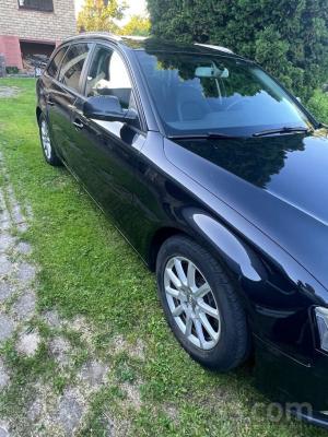 Black Audi A4 2014 in Daugavpils, with an engine capacity of 2.00 L and mileage of 293 thousand km for 8200 €, photo 5 on AUTOMOTO.COM.LV