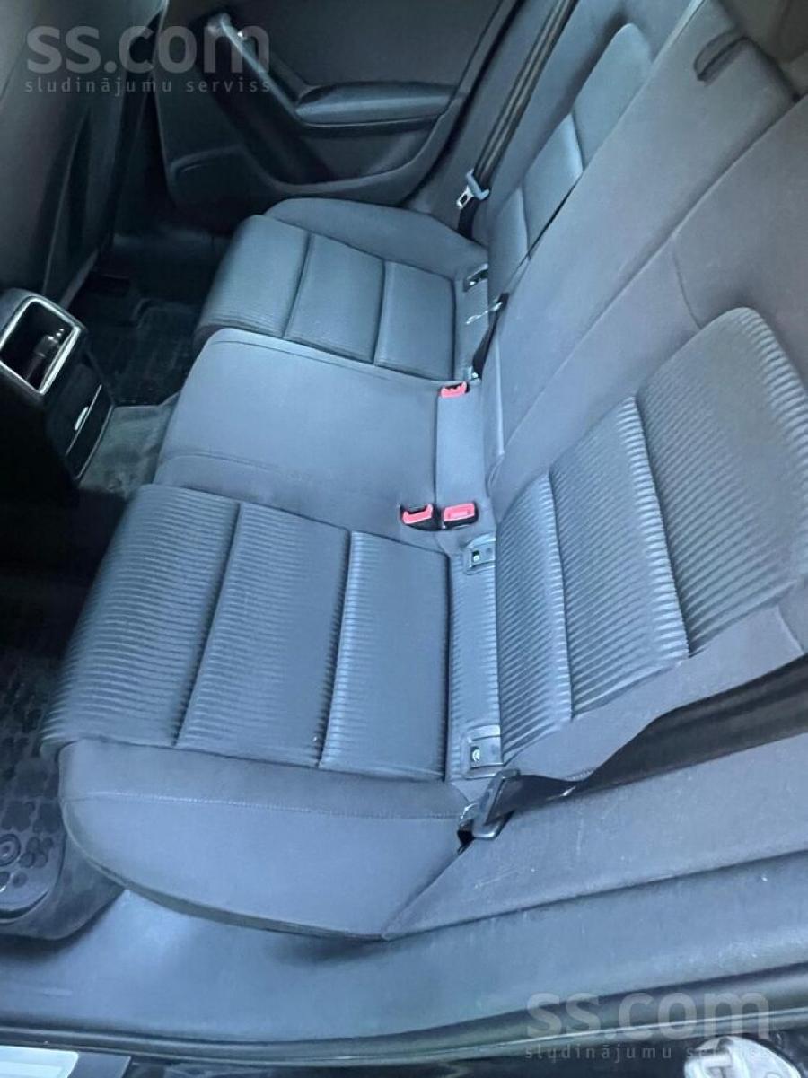 Black Audi A4 2014 in Daugavpils, with an engine capacity of 2.00 L and mileage of 293 thousand km for 8200 €, photo 12 on AUTOMOTO.COM.LV