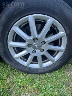 Black Audi A4 2014 in Daugavpils, with an engine capacity of 2.00 L and mileage of 293 thousand km for 8200 €, photo 15 on AUTOMOTO.COM.LV