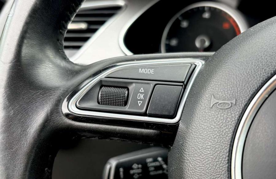 Black Audi A4 2014 in Klaipeda, with an engine capacity of 2.97 L and mileage of 266 thousand km for 7900 €, photo 32 on AUTOMOTO.COM.LV