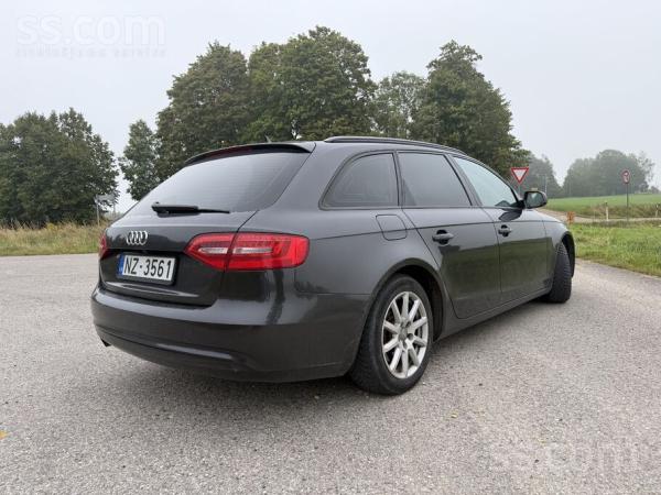 Ауди А4 2014 в Рига на AUTOMOTO.COM.LV Черный Ауди А4 2014 в Рига, объемом двигателя 2.00 л и пробегом 279 тыс. км за 6500 €, фото 4 на AUTOMOTO.COM.LV