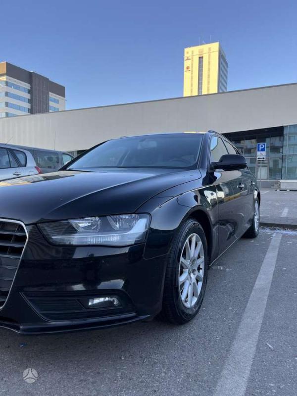 Melns Audi A4 2015 Viļņa, ar dzinēja tilpumu 1.97 L un nobraukumu 251 tūkst. km par 8250 €, foto 3 vietnē AUTOMOTO.COM.LV