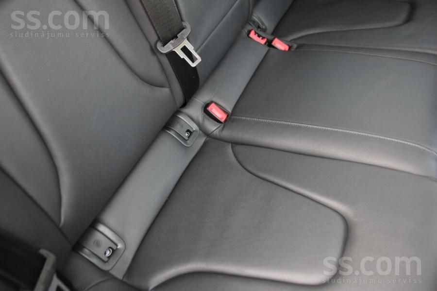 Black Audi A4 2015 in Tukums, with an engine capacity of 3.00 L and mileage of 333 thousand km for 9300 €, photo 10 on AUTOMOTO.COM.LV
