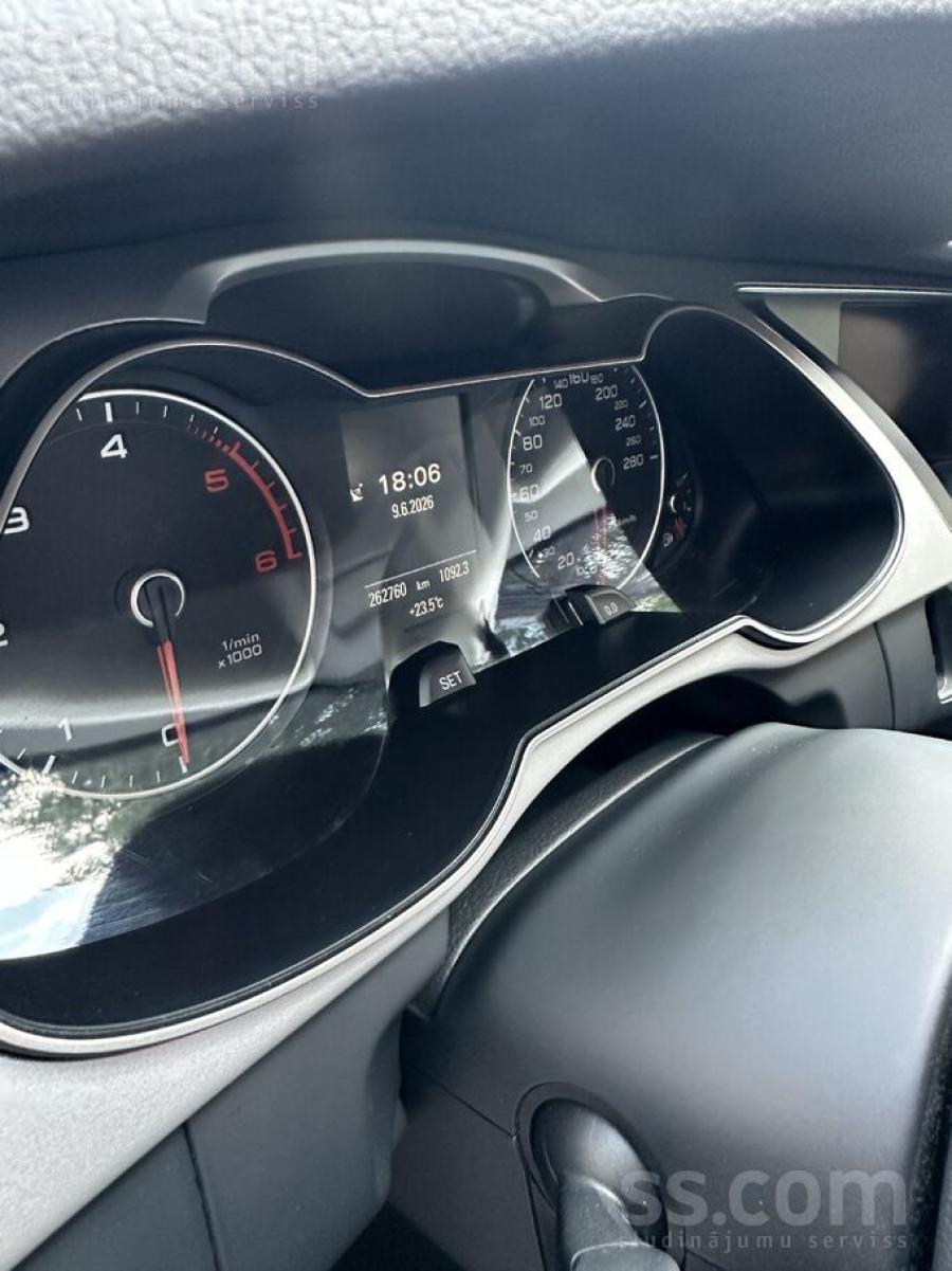 Melns Audi A4 2015 Rīga, ar dzinēja tilpumu 3.00 L un nobraukumu 263 tūkst. km par 9200 €, foto 22 vietnē AUTOMOTO.COM.LV
