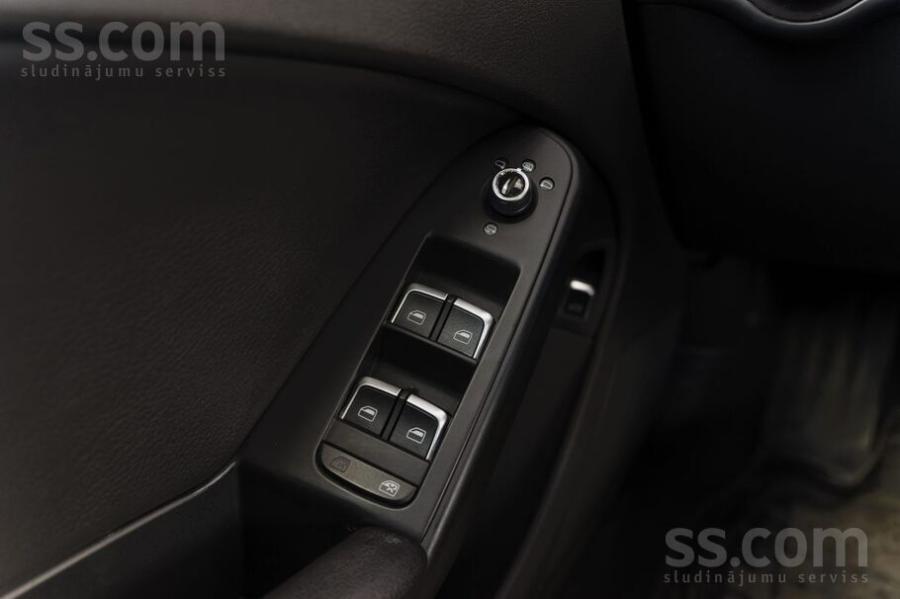 Black Audi A4 2015 in Riga, with an engine capacity of 2.00 L and mileage of 223 thousand km for 8500 €, photo 22 on AUTOMOTO.COM.LV