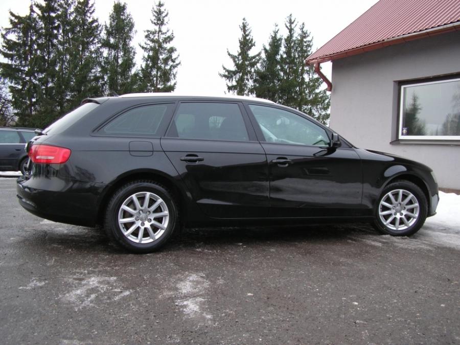 Black Audi A4 2015 in Riga, with an engine capacity of 2.00 L and mileage of 224 thousand km for 10950 €, photo 3 on AUTOMOTO.COM.LV