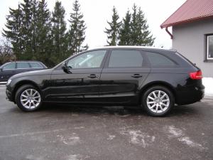 Black Audi A4 2015 in Riga, with an engine capacity of 2.00 L and mileage of 224 thousand km for 10950 €, photo 4 on AUTOMOTO.COM.LV