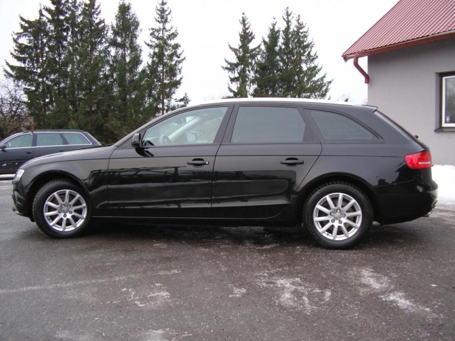Black Audi A4 2015 in Riga, with an engine capacity of 2.00 L and mileage of 224 thousand km for 10950 €, photo 4 on AUTOMOTO.COM.LV
