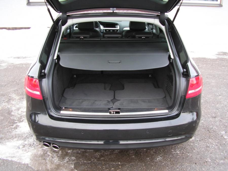 Black Audi A4 2015 in Riga, with an engine capacity of 2.00 L and mileage of 224 thousand km for 10950 €, photo 33 on AUTOMOTO.COM.LV