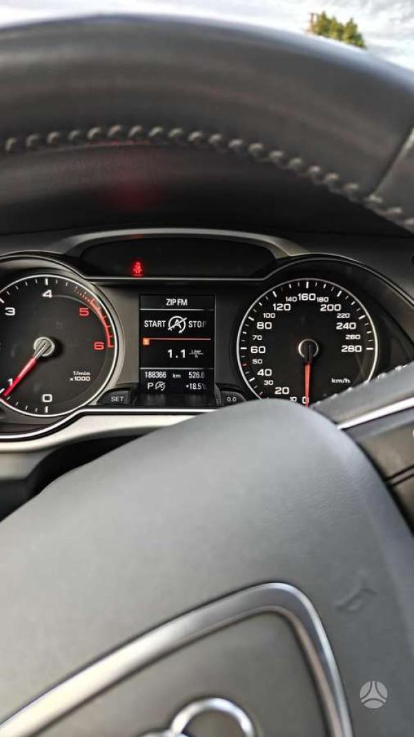 Black Audi A4 2015 in Radviliskis, with an engine capacity of 2.00 L and mileage of 188 thousand km for 9150 €, photo 3 on AUTOMOTO.COM.LV