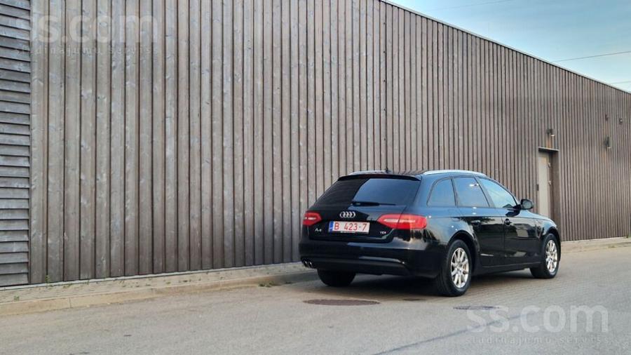 Black Audi A4 2015 in Jelgava, with an engine capacity of 2.00 L and mileage of 244 thousand km for 7450 €, photo 10 on AUTOMOTO.COM.LV