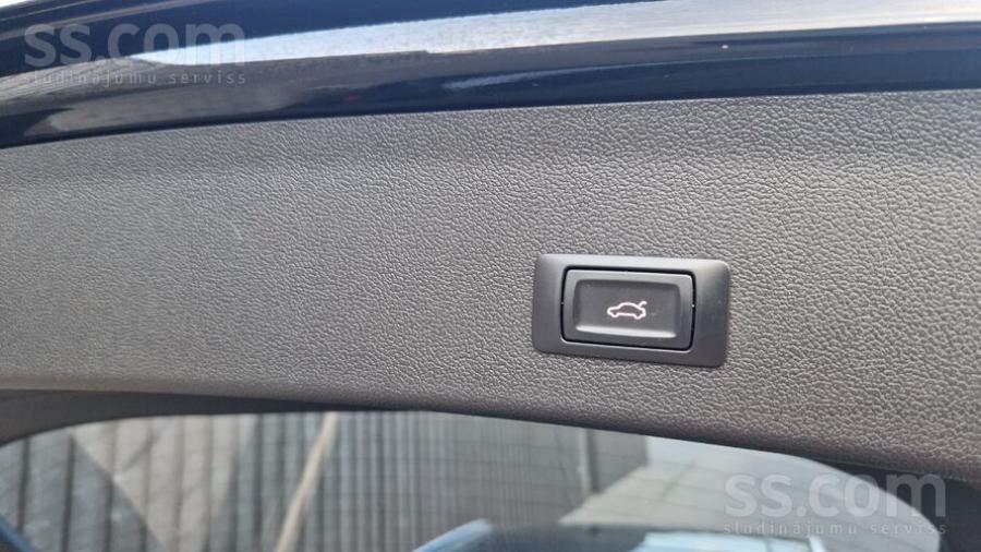 Black Audi A4 2015 in Jelgava, with an engine capacity of 2.00 L and mileage of 244 thousand km for 7450 €, photo 13 on AUTOMOTO.COM.LV