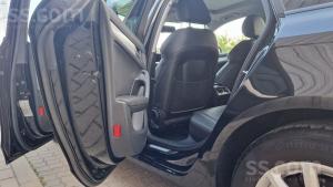 Black Audi A4 2015 in Jelgava, with an engine capacity of 2.00 L and mileage of 244 thousand km for 7450 €, photo 19 on AUTOMOTO.COM.LV