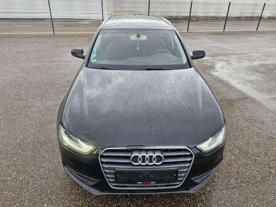 Black Audi A4 2015 in Kaunas, with an engine capacity of 2.00 L and mileage of 282 thousand km for 7450 €, photo 5 on AUTOMOTO.COM.LV